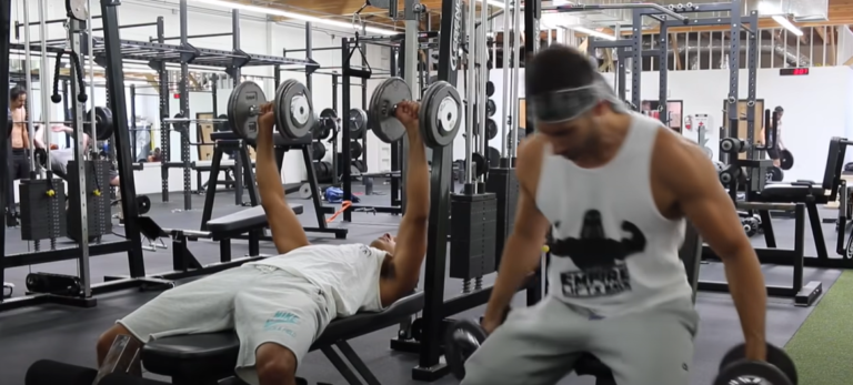 What Is a Pump in the Gym? - FitnessProfy